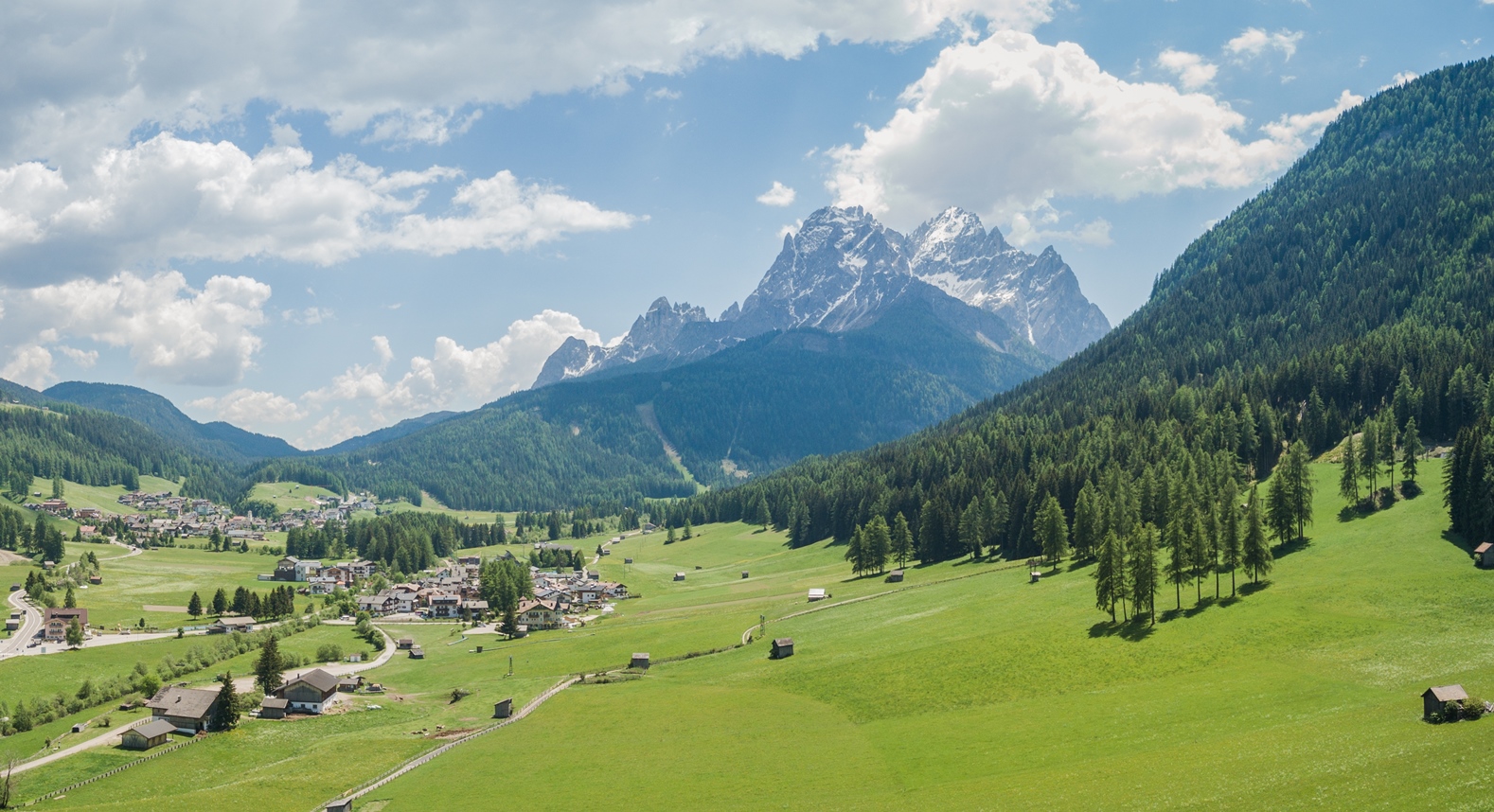 Sexten And Die Drei Zinnen • Eine Ortschaft Und Ihre Berge